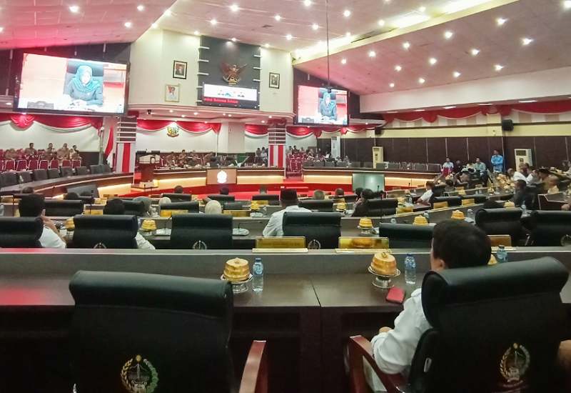 DPRD Sulsel Sahkan 5 Pimpinan Periode 2024-2029, Dua Legislator ...