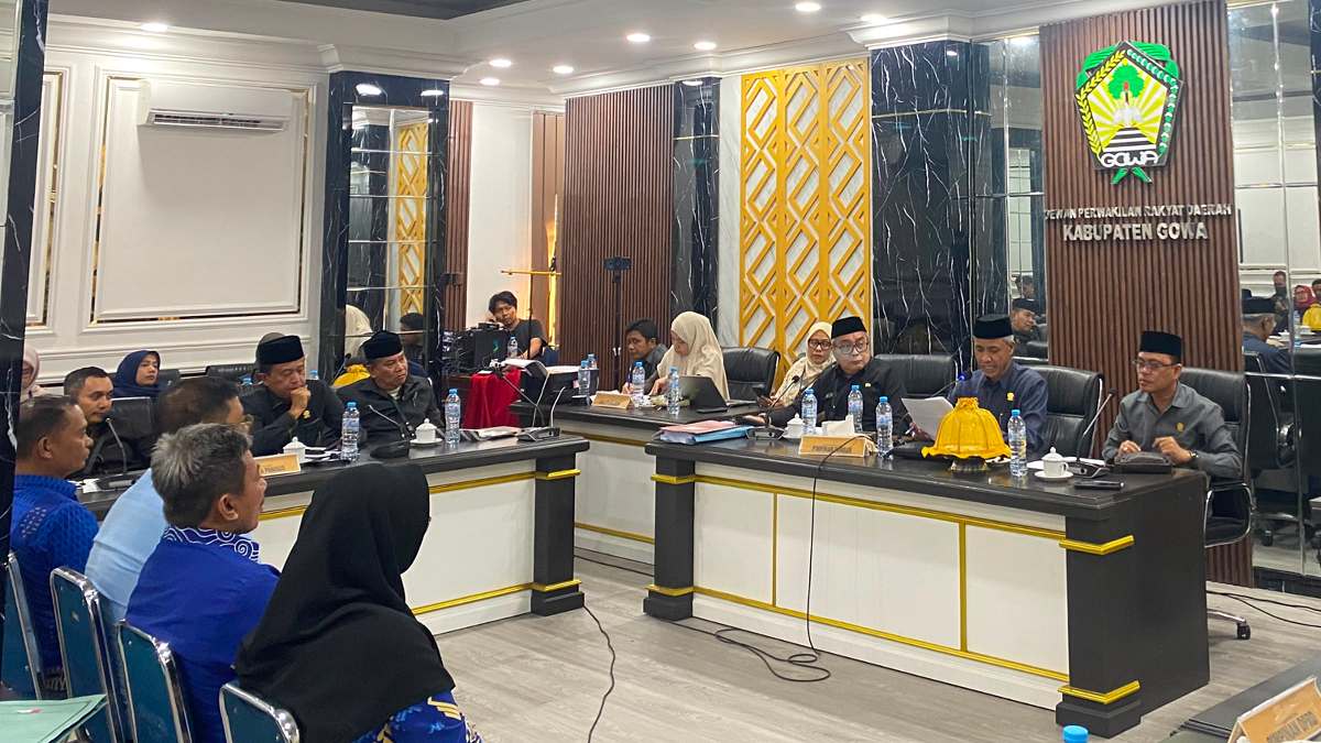 Sidang Angket DPRD Gowa: Basri Kajang Konsultan Husniah, Disebut dalam ...